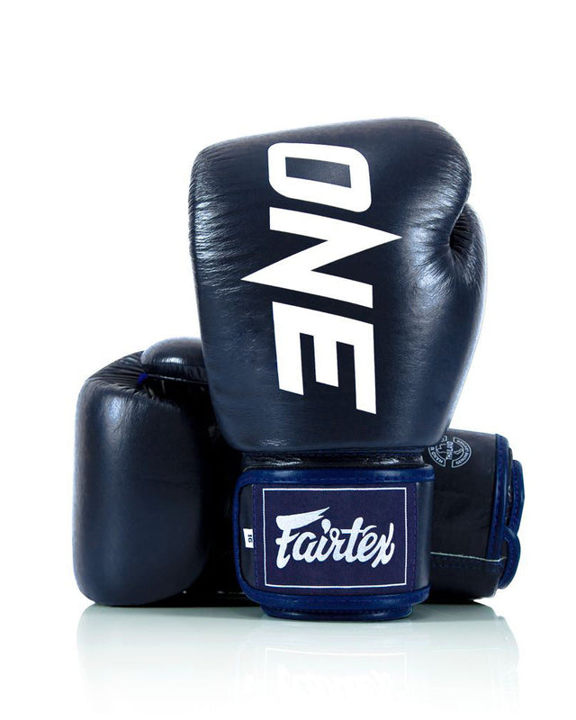 นวมชกมวย ONE X Fairtex - Fairtex Thailand