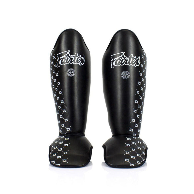 เสื้อผ้า และอุปกรณ์ต่อยมวยไทย & มวยสากล: Fairtex Thailand Official ...